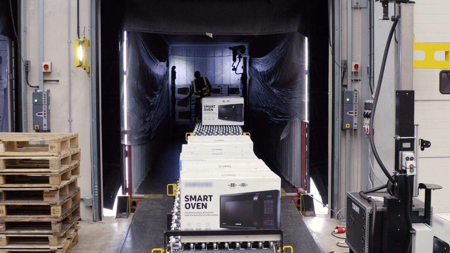 イージーデバン TAWI Mobile Container Unloader | 日本ヴァリティー株式会社